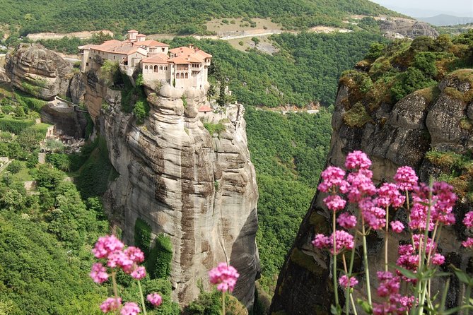 Meteora tour from Ohrid - An In-Depth Look at the Meteora Tour from Ohrid