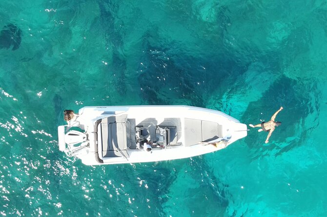 Milos Island: Private Boat Rental in Milos Greece with no licence - What Does the Rental Include?