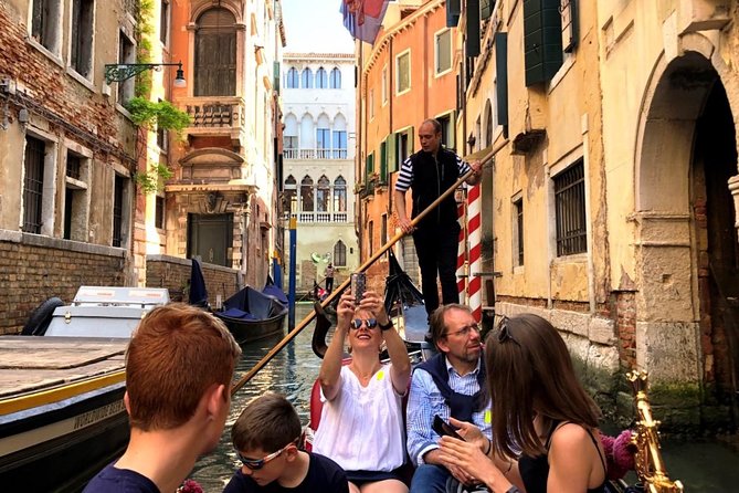 Morning Walking Tour of Venice Plus Gondola Ride - Discover Venice with a Guided Walk