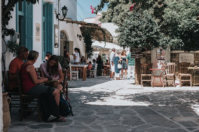 Naxos Highlights Bus Tour with Free Time for Lunch at Apeiranthos - Key Points