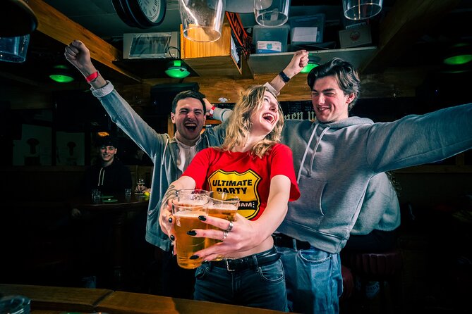 New Year's Eve Pub Crawl With Optional Club Entrance - The Group Size and Social Scene
