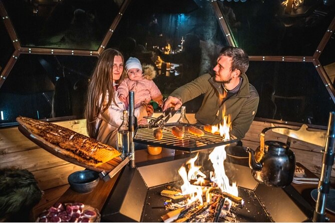 Northern Lights dinner in a Glass Igloo - Key Points