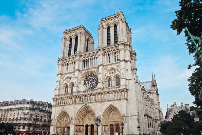 Notre Dame Exterior Ile de la Cité Tour and Sainte Chapelle - Exploring Paris’s Historic Heart