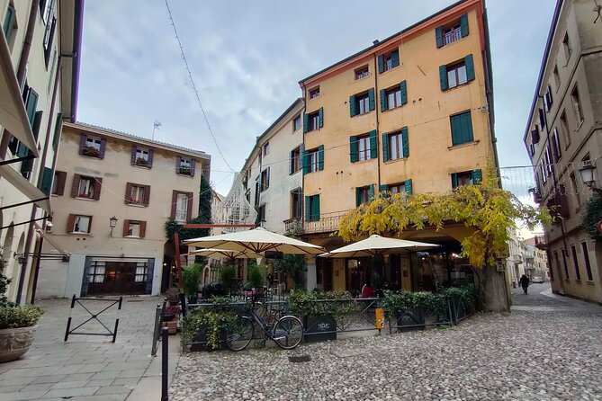Paduas Historical Centre: A Self-Guided Walking Tour - Exploring the Landmarks