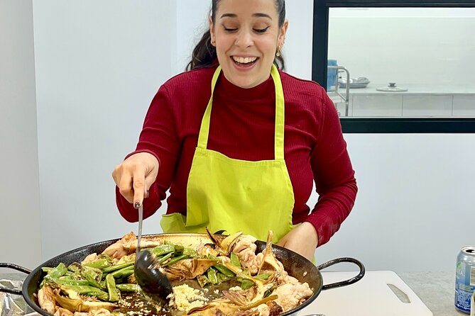 Paella and Sangria Workshop in Malaga - Key Points