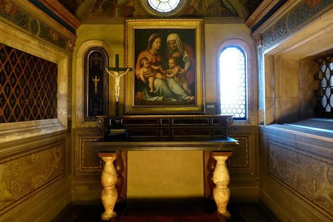 Palazzo Vecchio in Florence - Exploring the Salone dei Cinquecento and Medici Apartments