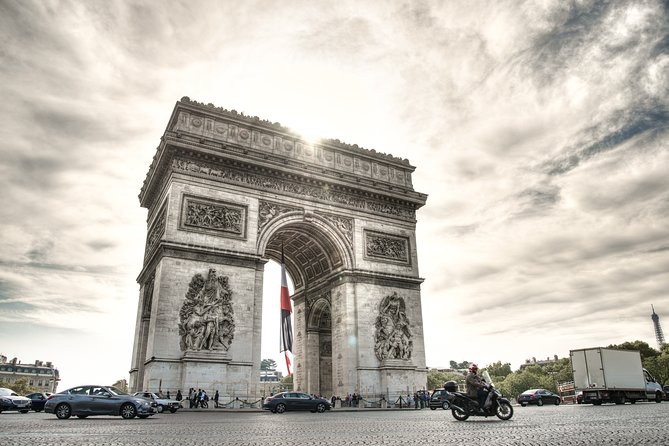Paris First Time Private Tour with Notre Dame, Montmartre & Arc de Triomphe - A Deep Dive into the Paris First-Time Private Tour