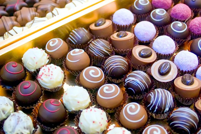 Paris Food Tour Small-Group Gourmet Experience with Lunch & Wine Tasting - What to Expect: An In-Depth Look