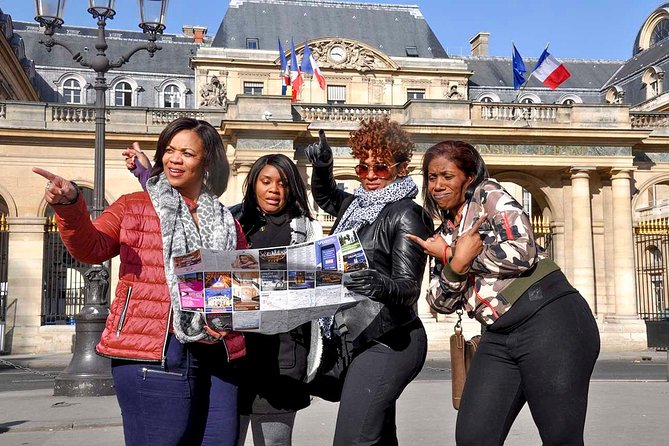 Paris Private Walking Tour with a Personal Photographer - A Closer Look at the Experience