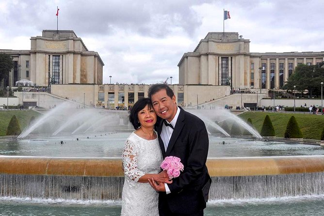 Paris Renew Your Wedding Vows Experience with Professional Photographer - What to Expect from the Experience