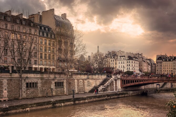 Paris WWII: Occupation & Liberation Exploration Game and Tour - An Honest Look at the Tour: The Experience
