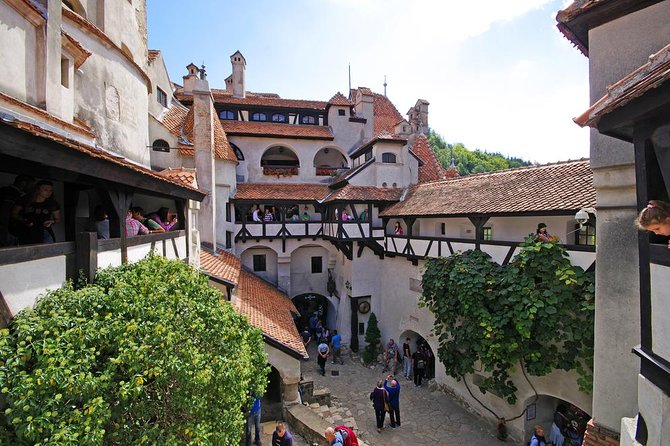 Peles Castle, Dracula's Castle and Medieval Town of Brasov in one day - In-Depth Look at the Itinerary