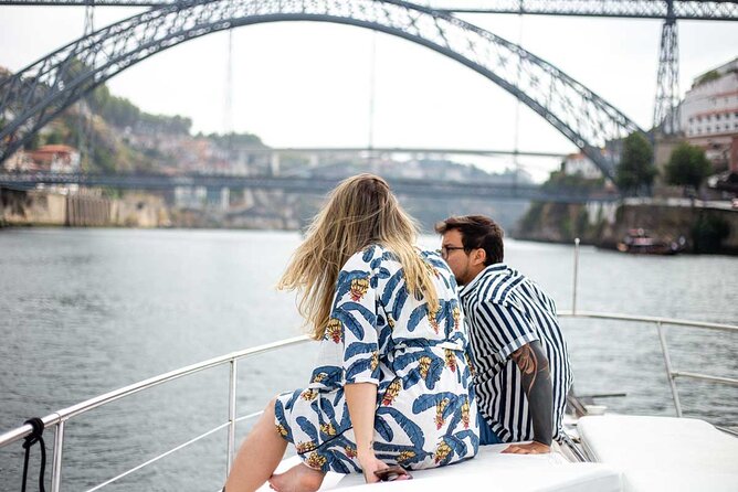 Photoshoot in Porto for Couples - What to Expect at Each Stop