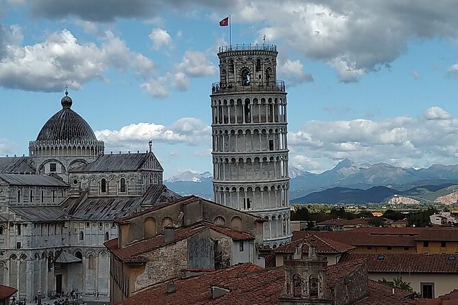 Pisa's Leaning Tower Climbing, Cathedral, Cemetery and Baptistery guided visit - Authenticity and Authentic Experience