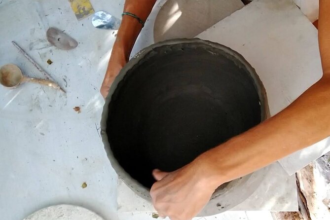 Playing and Creating with Clay 3 Hours Pottery Class - What to Expect: A Step-by-Step Look