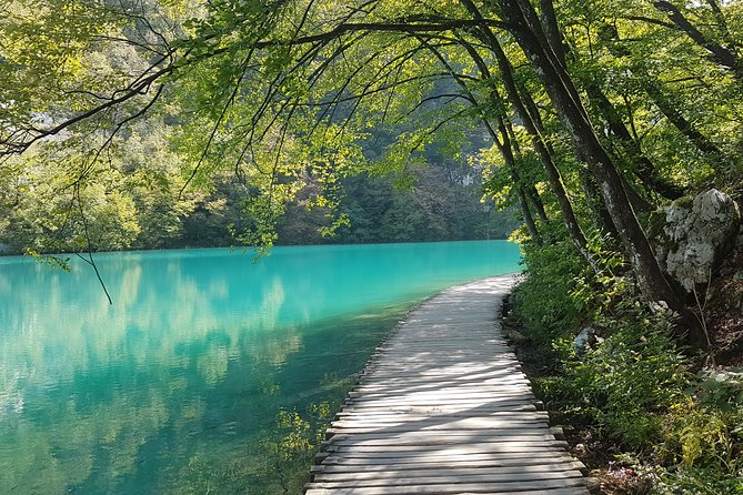 Plitvice Lakes Private day-trip from Zagreb - Key Points
