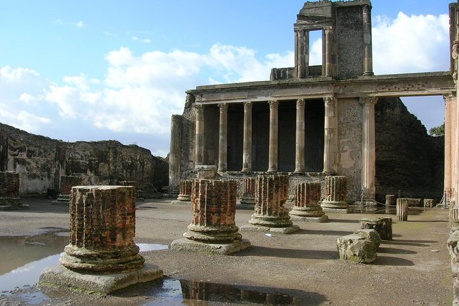 Pompeii and Naples Day Trip from Naples - Itinerary Breakdown: What to Expect