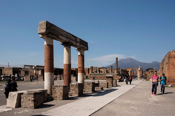 Pompeii excavations: skip-the-line private tour - What to Expect from the Pompeii Private Tour