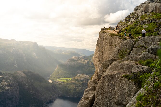Preikestolen | Pulpit Rock - Hike with a Norwegian guide - Key Points to Keep in Mind