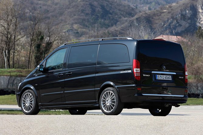 Private Airport Arrival Transfer: London Heathrow to Central London - What to Expect: The Experience from Heathrow to Your Hotel