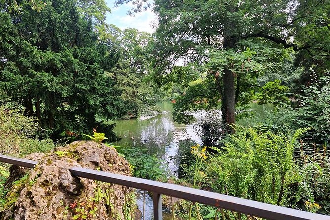 Private audio book city rally in the Volksgarten in Cologne - Exploring the Experience