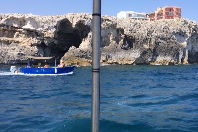 Private boat tour 1h Ortigia and caves with tales - The Itinerary: What to Expect