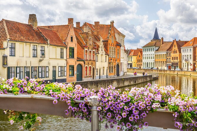 Private Bruges Iconic Sites and Chocolate Tasting Tour - A Walk Through Bruges’ Heart: A Detailed Review