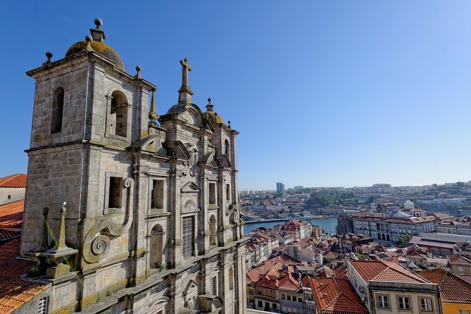 Private car transfer from Lisbon to Porto with 2h for sightseeing - Deep Dive: What Makes This Transfer Stand Out?