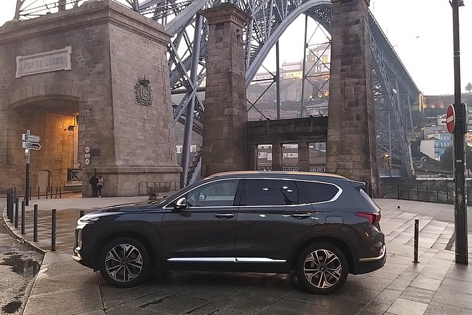 Private Chauffeur Service and Executive Car Hire - 4 Hours Custom - Key Points