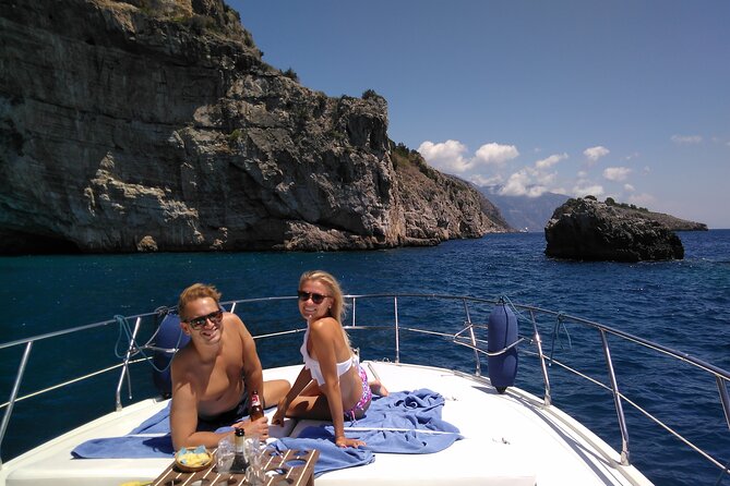 Private Cruise to Capri and Amalfi coast from Sorrento or Capri - yacht 40' - Key Points