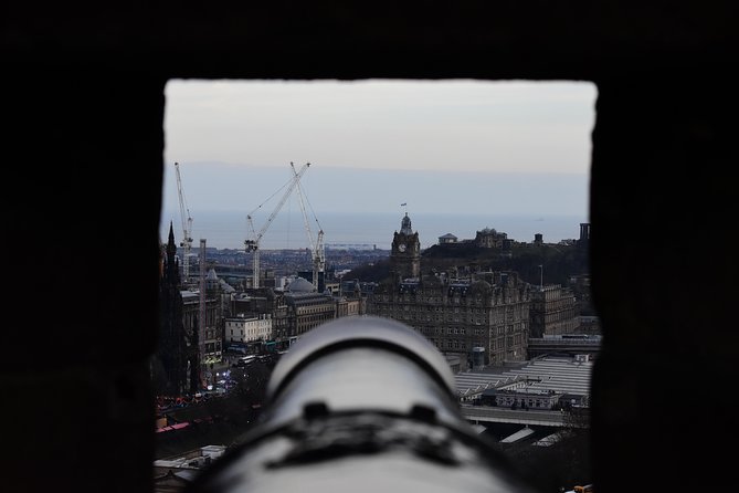 Private Edinburgh Tour for Families with a Local, 100% Personalized - What to Expect from Your Guide
