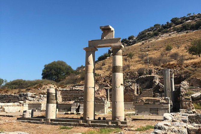 Private Ephesus Tour From Kusadasi Port with Lunch - Exploring the Ephesus Experience in Detail