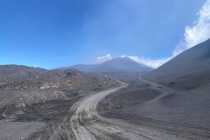 Private excursion on the volcano Etna - A Deep Dive into the Etna Private Tour Experience