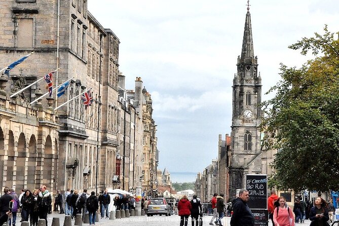 Private Full-Day Walking Tour in Edinburgh with Edinburgh Castle - A Deep Dive into the Itinerary