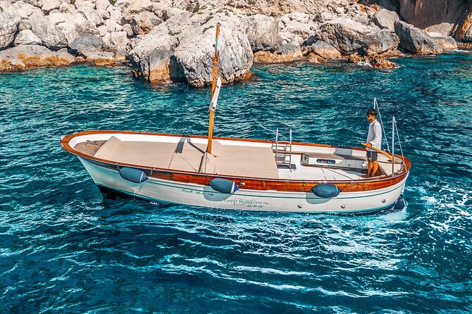 Private Gozzo Boat Tour of Capri Island - Key Points