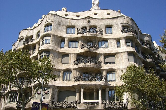 Private, guided shore excursion w/ chauffeured vehicle - An In-Depth Look at Barcelona’s Highlights