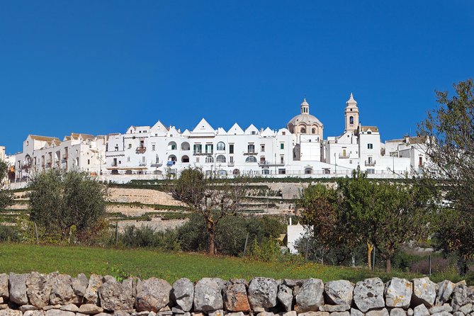 Private guided tour of Locorotondo - A Closer Look at the Experience