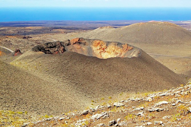 Private Luxury 4 hours Tour to the National Park of Timanfaya - An Authentic Experience of Lanzarote’s Volcanoes