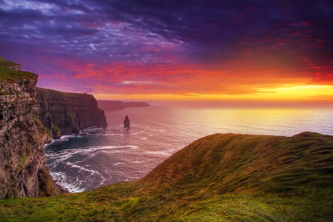 Private Luxury VIP Chauffeured Cliffs of Moher Tour from Dublin - An In-Depth Look at the Cliffs of Moher Tour