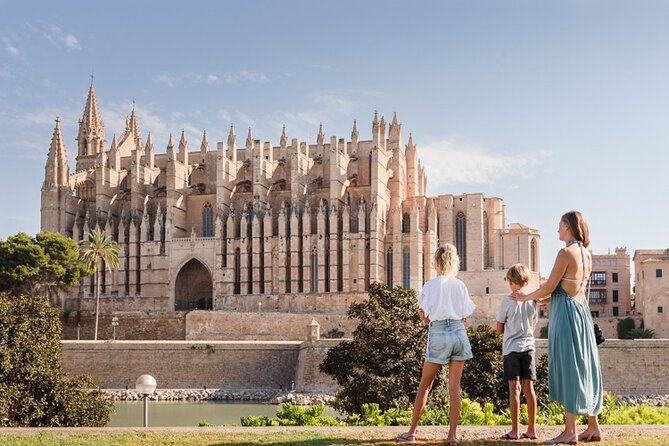 Private Mallorca Photoshoot - Palma & North Beaches options - Why Consider a Private Photoshoot in Mallorca?