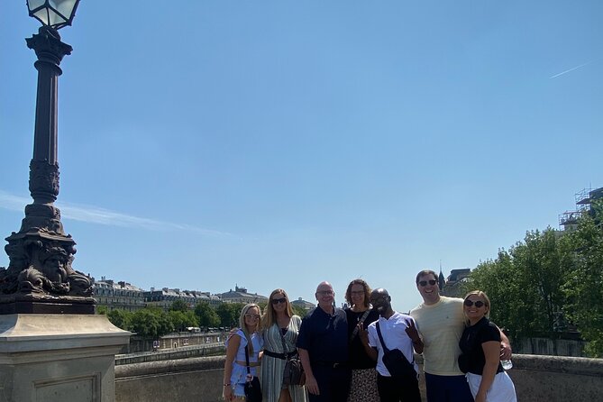 Private Paris tour By Minivan, private guide, Champagne(optional) - A Well-Curated Itinerary with Flexibility