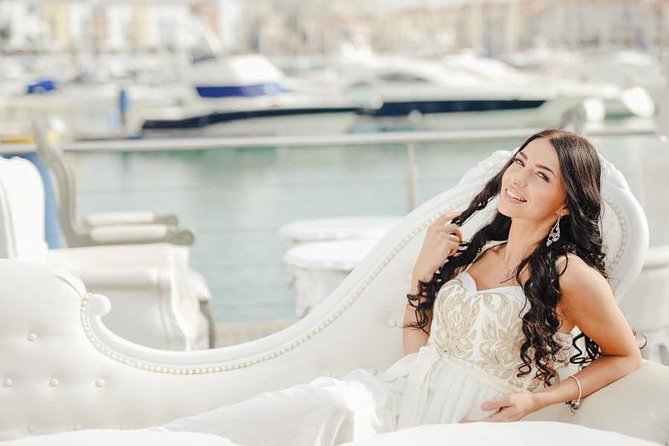 Private Photo Session with a Local Photographer in Albufeira - Why Choose a Private Photography Tour in Albufeira?