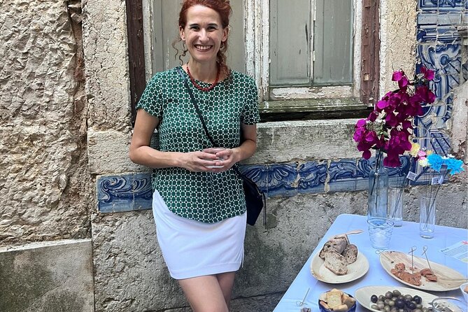 Private Portuguese Home Cooking Class in Lisbon with Defne - The Experience in Detail