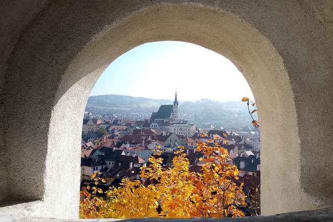 Private Prague to Salzburg luxury car via Cesky Krumlov 5* guide - Key Points