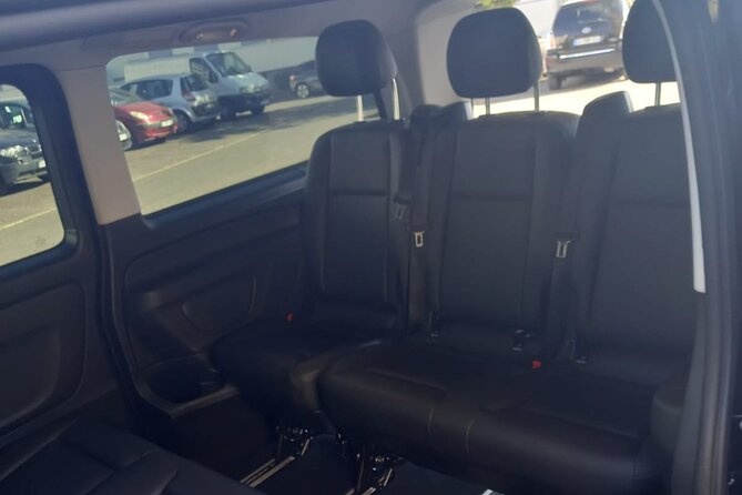 Private round trip transfer from/to PARIS  DISNEYLAND - An Honest Look at the Private Transfer from Paris to Disneyland