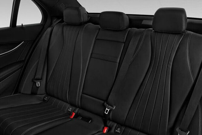 Private Sedan Arrival Transfer from Athens Piraeus Port to Athens - The Experience in Detail