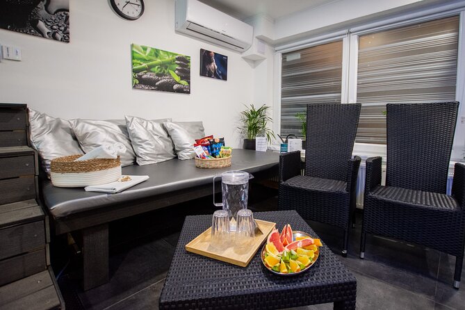 Private Spa with Jacuzzi and Sauna - How the Experience Feels
