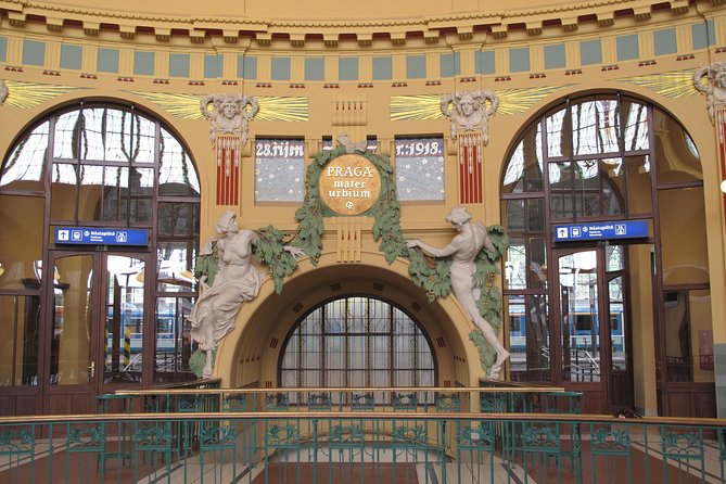 Private Thousand Years of Prague Architecture Tour - Breakdown of the Itinerary: What’s on the Route