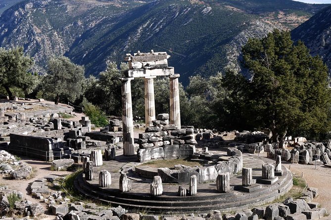 Private Tour Delphi, Village of Arachova, Osios Loukas Monastery - A Closer Look at the Itinerary