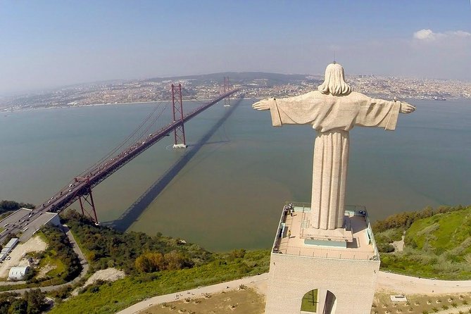 Private Tour for 1 to 8 people: Cristo Rei, Palmela, Setúbal, Arrábida, Sesimbra - An In-Depth Look at the Itinerary